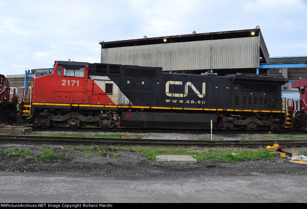 CN 2171